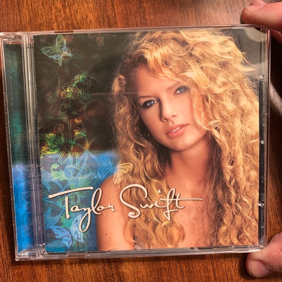 Taylor Swift Debut CD - RARE! - www.gruponym.mx